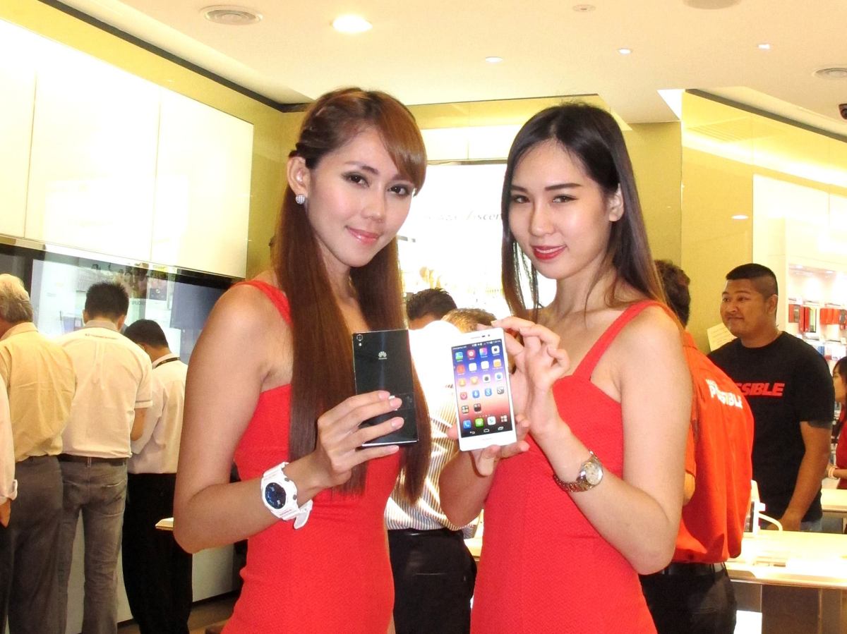 Huawei Flagship Store Launch at Suria KLCC – timchew.net